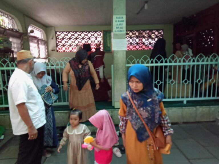 Mengenal Habib Ali Bin Muhammad Al Habsyi, Ulama Besar yang Haulnya ...